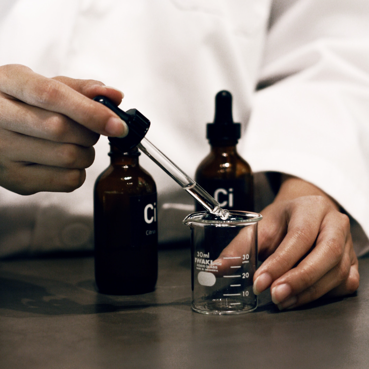 Singapore: Fragrance Design & Mixology Session (Group Session) – Oo La Lab